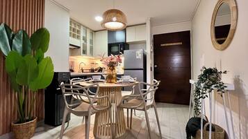 Apartamento superluxo, sacada | Área de estar