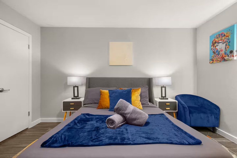 ATX Casa Norte BnB ~ Near Hyde Park & UT Campus - Austin | Vrbo