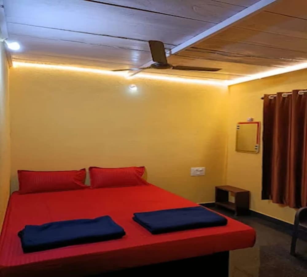 Aisiri Guest House Rooms - Gokarna