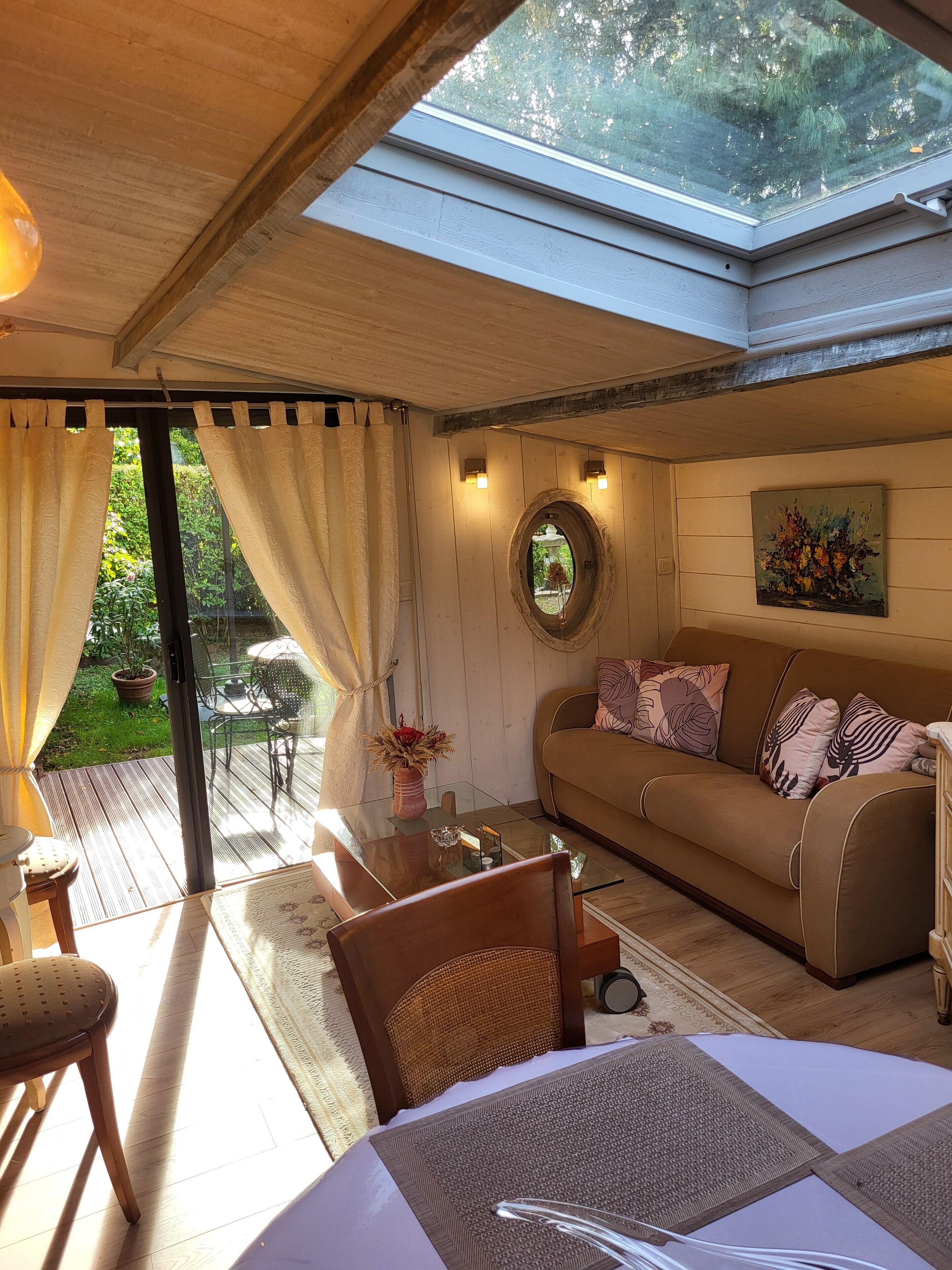 Garette Située Dans La Vallée De L Andelle à  Espace Aménagé Pour Se Détendre - Lyons-la-Forêt