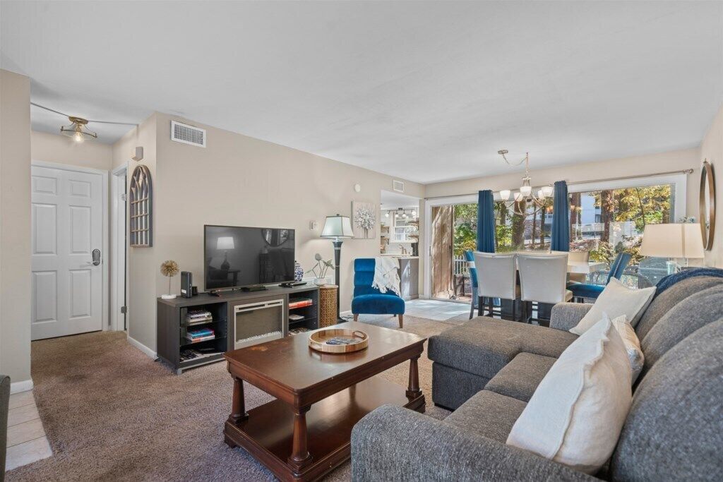 08217 - 17 Nacozari Lane - Hot Springs Village, AR