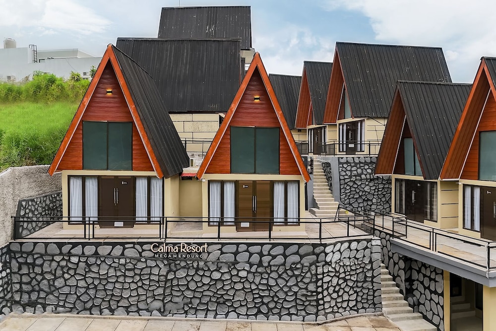 Calma Resort Megamendung - West Java