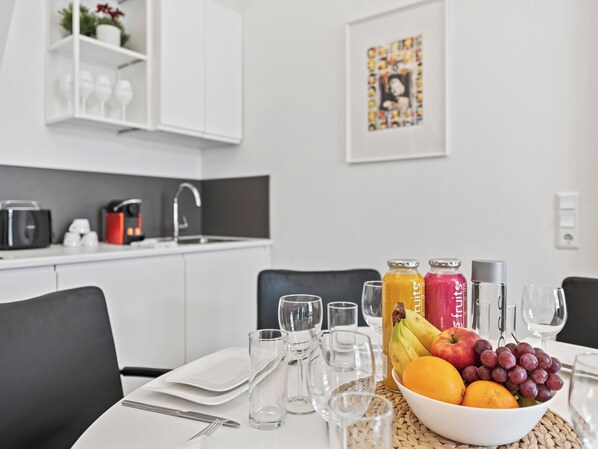 Apartamento Deluxe, 3 quartos, não fumadores, ar condicionado | Cozinha privada