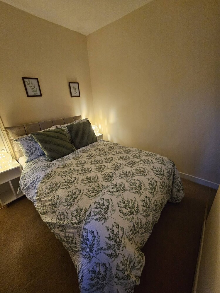 Main Street Swinford! - Swinford | Vrbo
