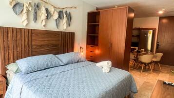 Cofre no quarto, ferro/tábua de engomar, Wi-fi grátis