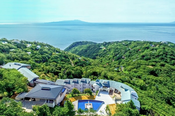 Izu Hotel Resort & Spa - Izu