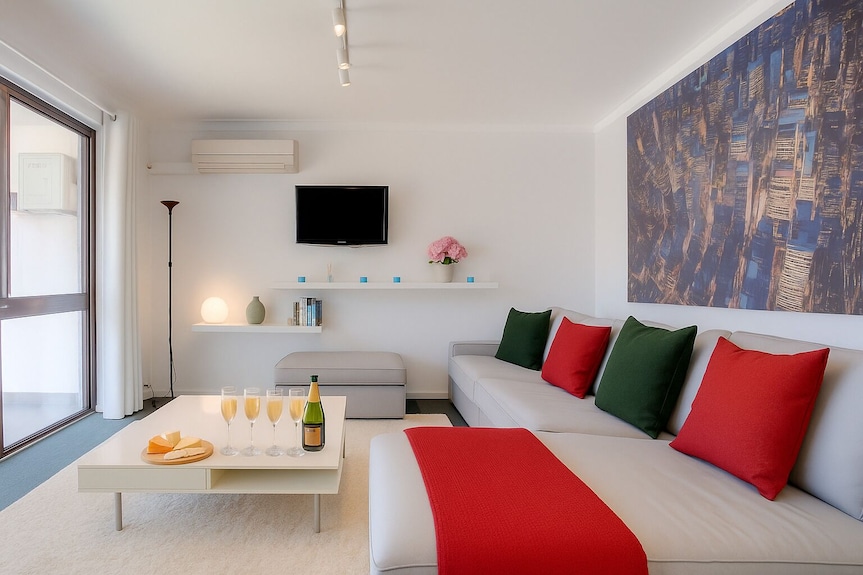 Coastal Scarborough Beach Chic Pool View 2br - Perth