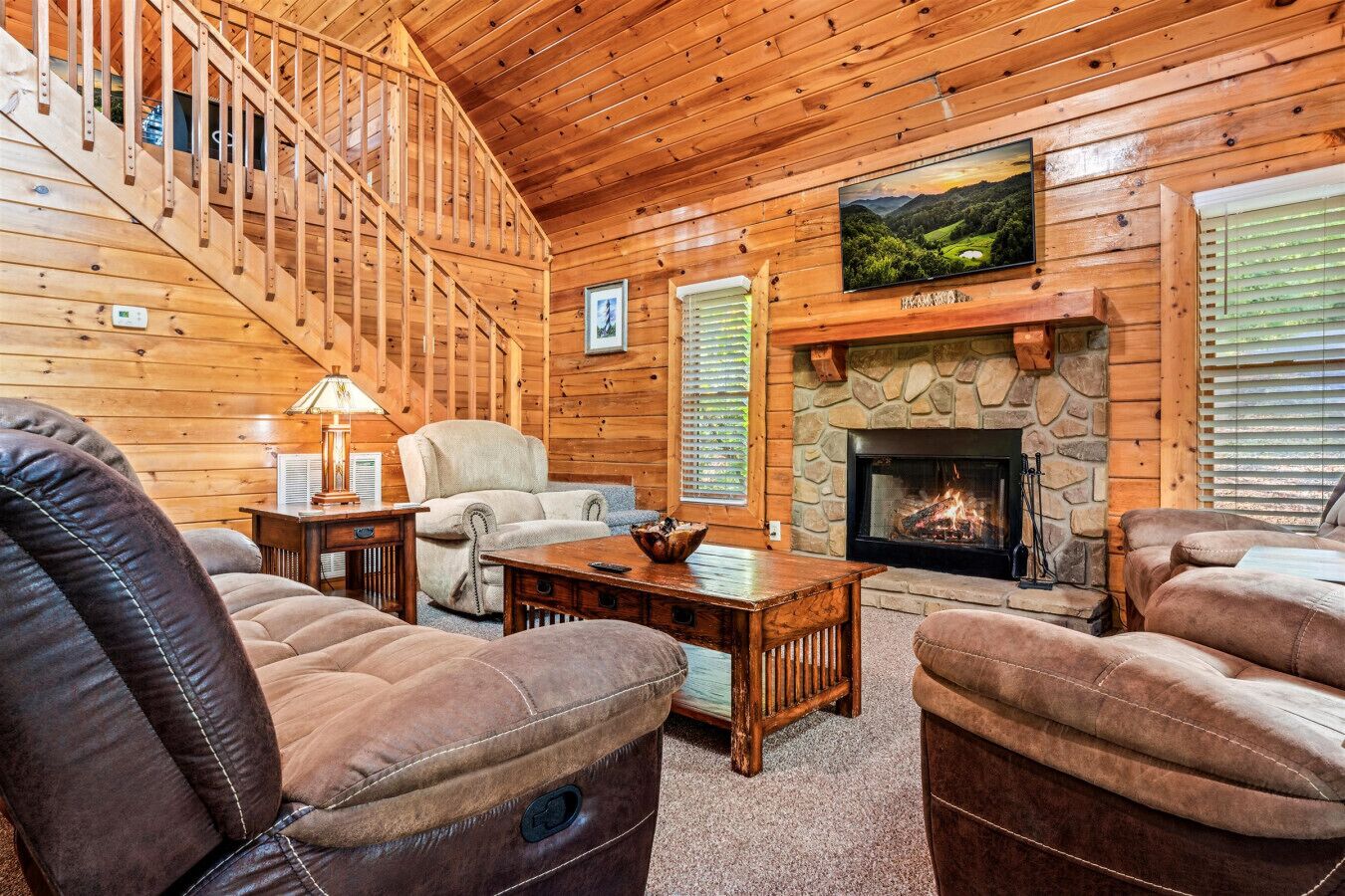 Mountain Memories: 2br Cabin W/lake Access*hot Tub*game Room*pets! - Sevierville, TN
