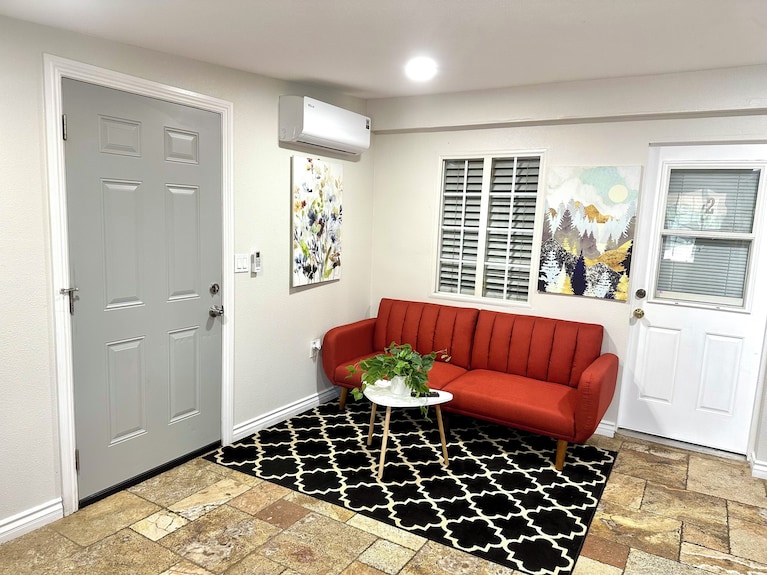 Cozy Vacation Home! - La Habra, CA