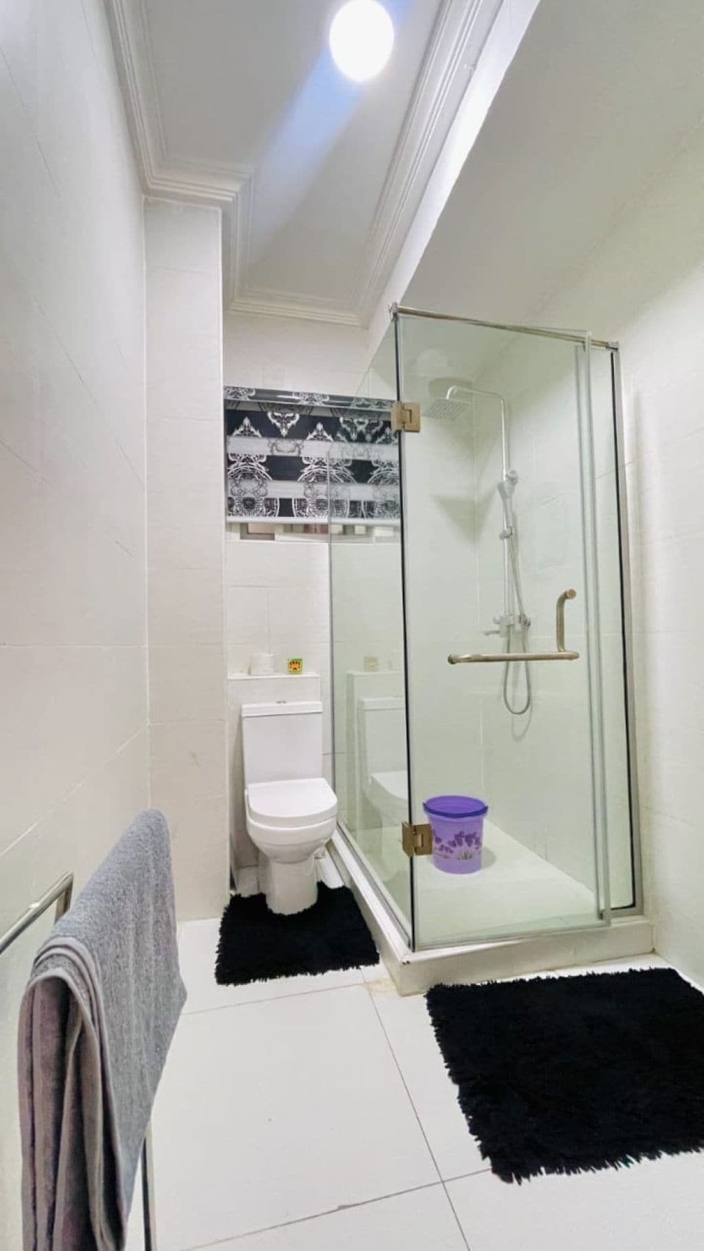 Adorable Apartment With Pool In Lively Lagos - Lagos