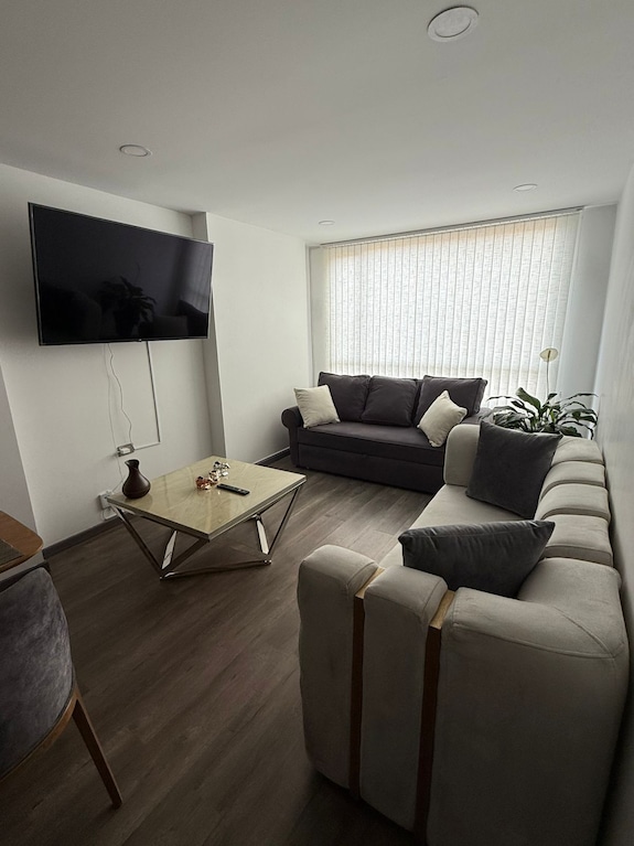 Apartamento 8 Huéspedes Centro De Pasto 3 Habitaciones 2 Baños - Pasto