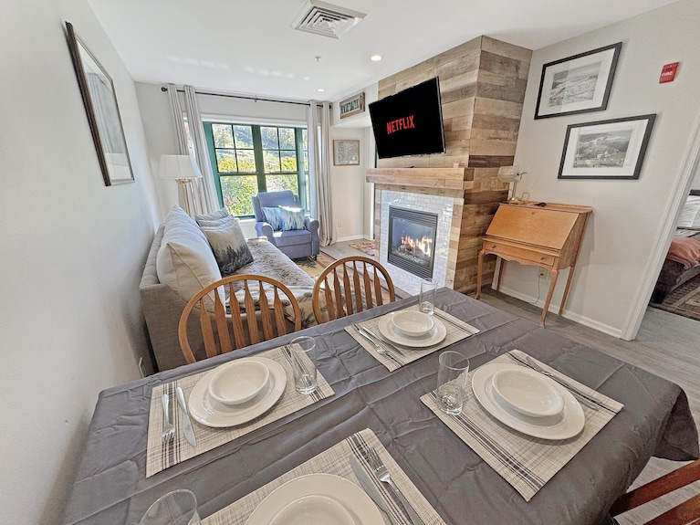 Heated Pool Hot Tubs Sauna Gym Deck Mtn Front Appalachian @ Mtn Creek #224 - New Jersey