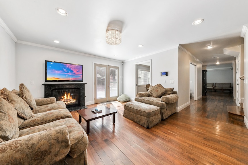 Tahoe Keys Cozy Mountain Retreat 3br, 3ba - 南太浩湖