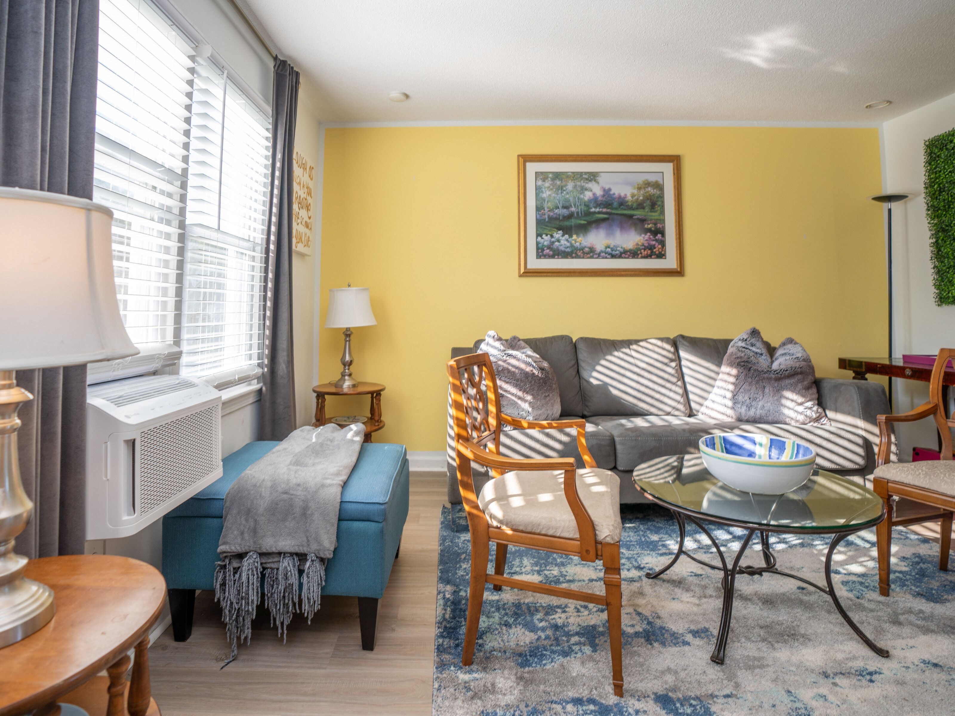 Charming 2-bedroom Townhome In Norwich Near Great Wolf L, Foxwoods & Mohegan Sun - Norwich, CT