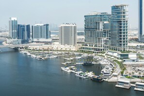 Apartamento luxo, 2 quartos, vista para o lago | Vista do quarto