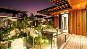 Villa (4 Bedrooms) | Exterior