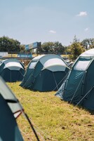 Tenda | Roupa de cama fornecida