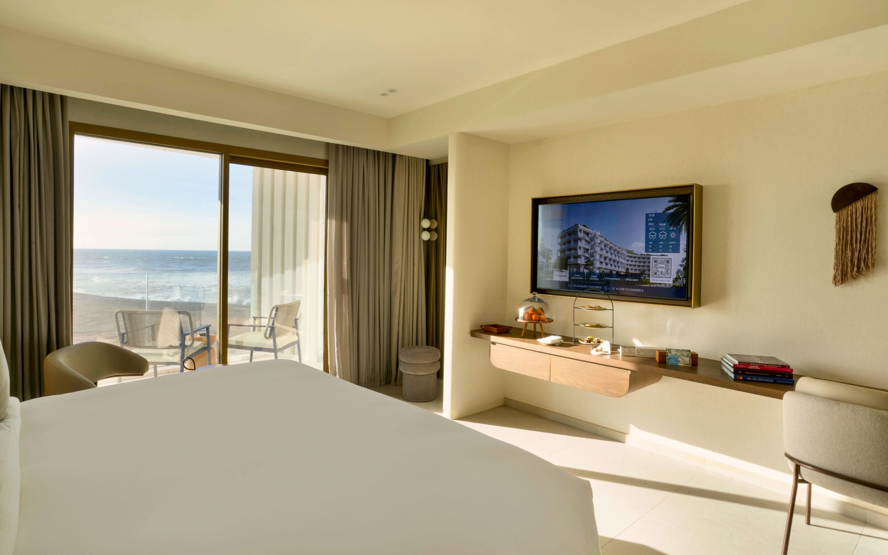 Quarto Premium, 1 cama king-size, vista para o oceano | Roupa de alta qualidade, minibar, secretária 