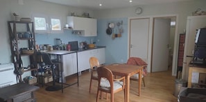 Bangalô, 2 quartos, para fumantes, terraço | Sala de jantar