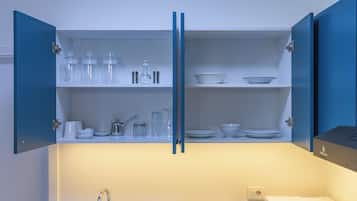 Estúdio, varanda, Vista para a cidade | Kitchenette privada | Minifrigorífico, um micro-ondas, uma placa de cozinha