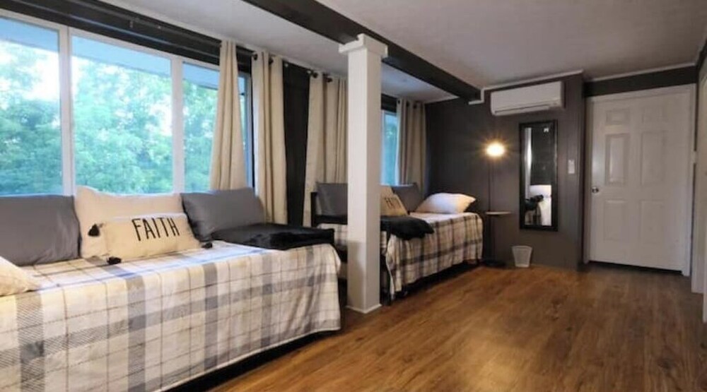 Cliffside & The Cellar - Candler | Vrbo