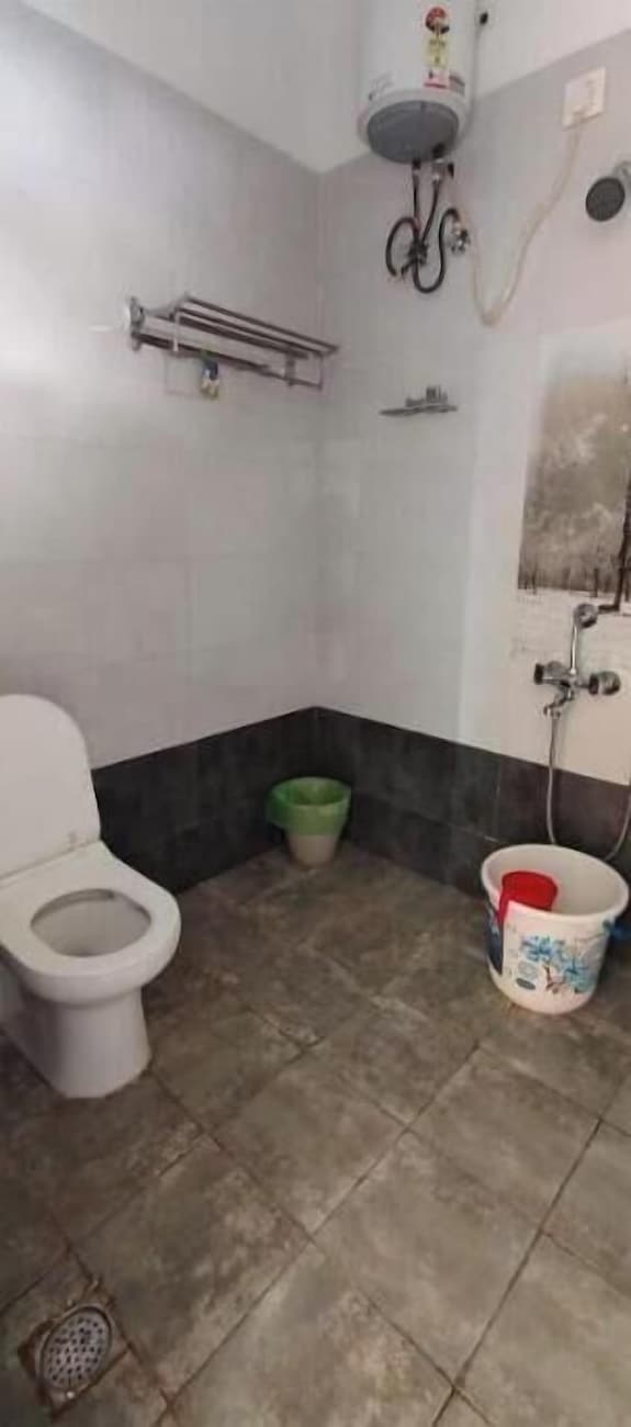 Kathiresan's Diamond Hill View Cottage - Ooty