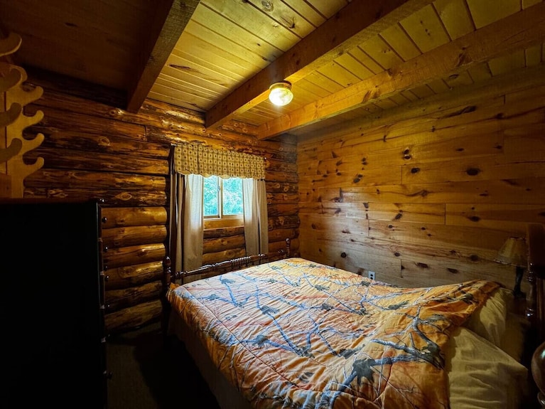 Riverfront Cabin #9. - Michigan