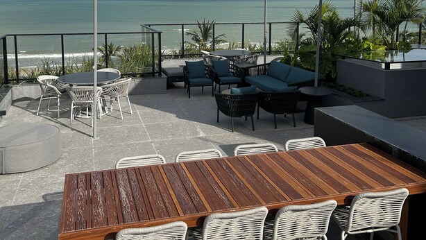 4 piscinas externas