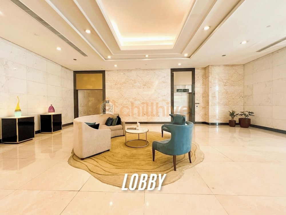 BGC Luxury, Venice Grand Canal Mall #vlrtc27c - Taguig | Stayz