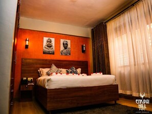 Quarto casal luxo, vista para o jardim | Wi-Fi de cortesia, roupa de cama