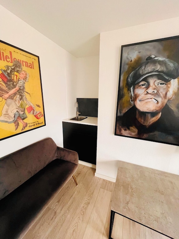 Sleep&rest \N2min Motorvej 12 Min Til Færge\ngratis Parkering Kaffe/the - Hirtshals