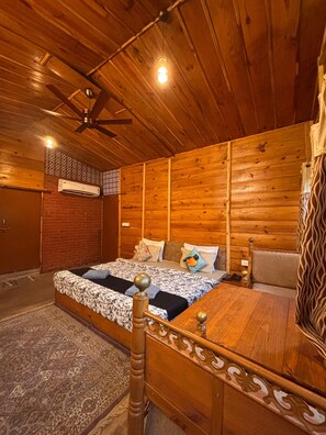 Suite | Secretária, Wi-fi grátis