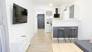 Apartamento Clássico, varanda | Sala | Smart TV