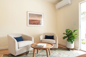 Quarto casal clássico, varanda, vista para o jardim