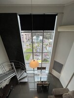 Apartamento básico | Vista para a rua