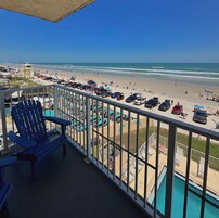Apartamento em Condomínio Fechado, várias camas, varanda (Oceania Beach Club 406) | Terrenos do alojamento