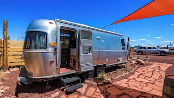 Quarto casal luxo, varanda | Terraço/pátio