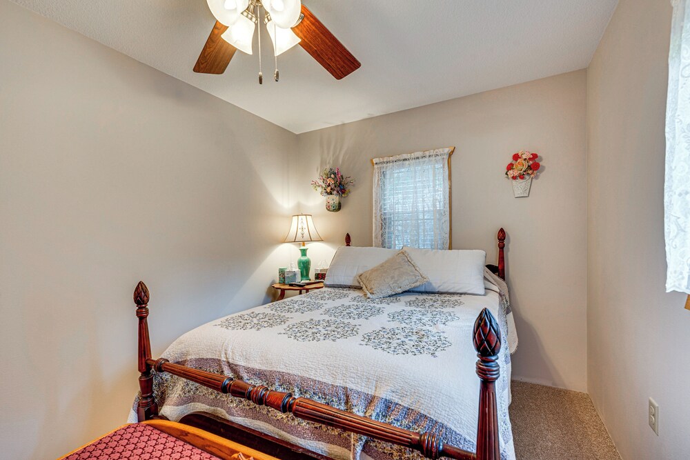 Hike, Fish & Relax: Cabin 4 Mi to Lake Estes! - Drake | Vrbo