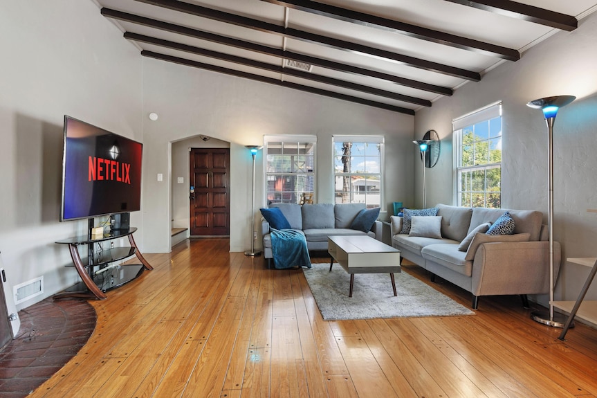 Stylish La Retreat In A Tranquil Neighborhood - Los Ángeles, CA