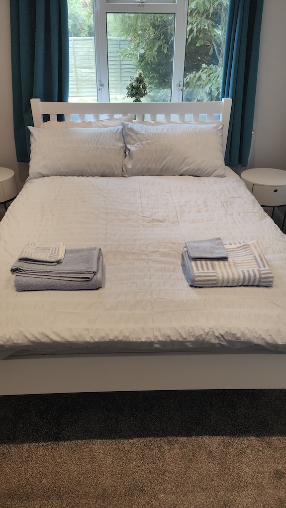 Stunning Maisonette - Watford