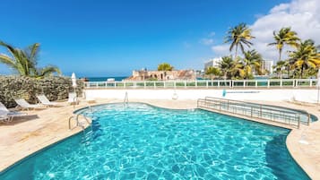 Piscina exterior