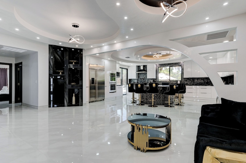 Soothing 6-bedroom House With Heated Pool And Spa In Vibrant Las Vegas - 亨德森