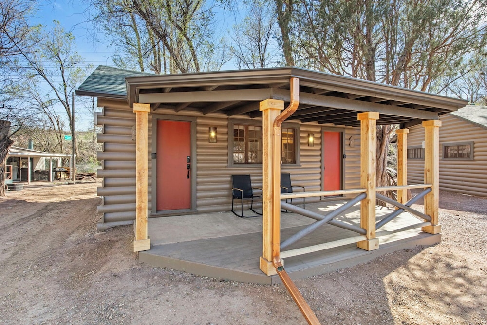 Timber Lodge Cabin 14 - Colorado Springs, CO