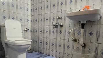 Quarto Comfort, varanda | Wi-fi grátis