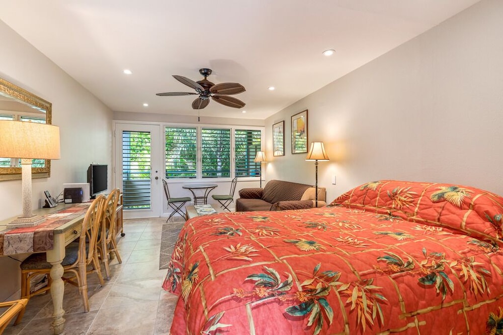 Aloha Condos, Napili Bay Resort, Condo 218, Beach View - Napili | Stayz
