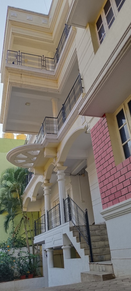 Varsha Enclave White House - Mysuru