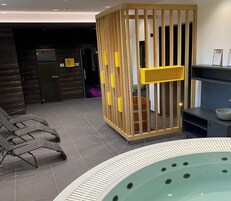 Sauna a vapor, massagens suecas, massagens