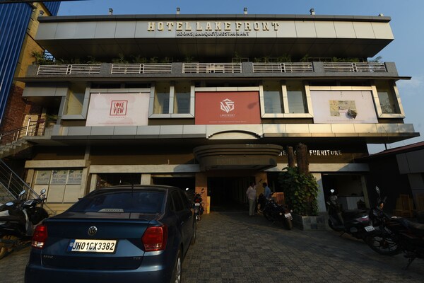 Hotel Lakefront - Ranchi