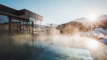 Piscina interna, piscina externa