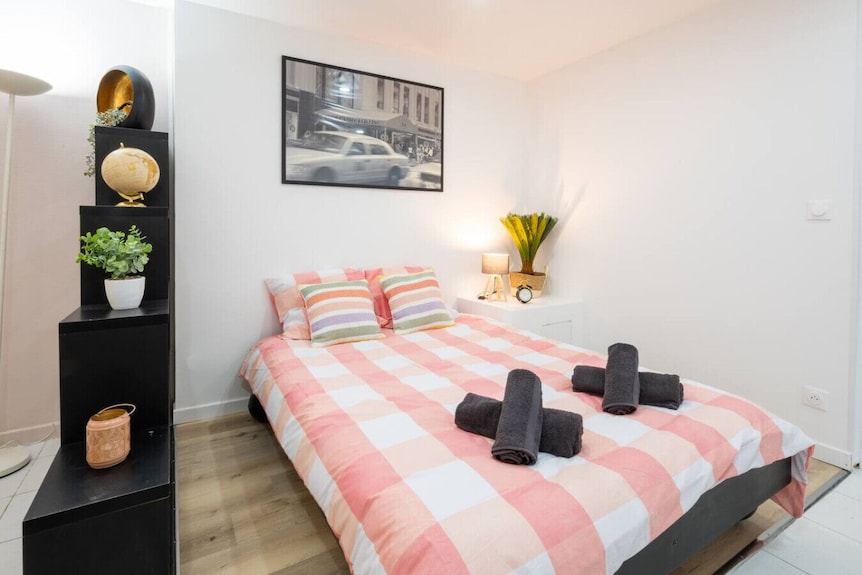 City Pop Sleeps 2 - Évreux